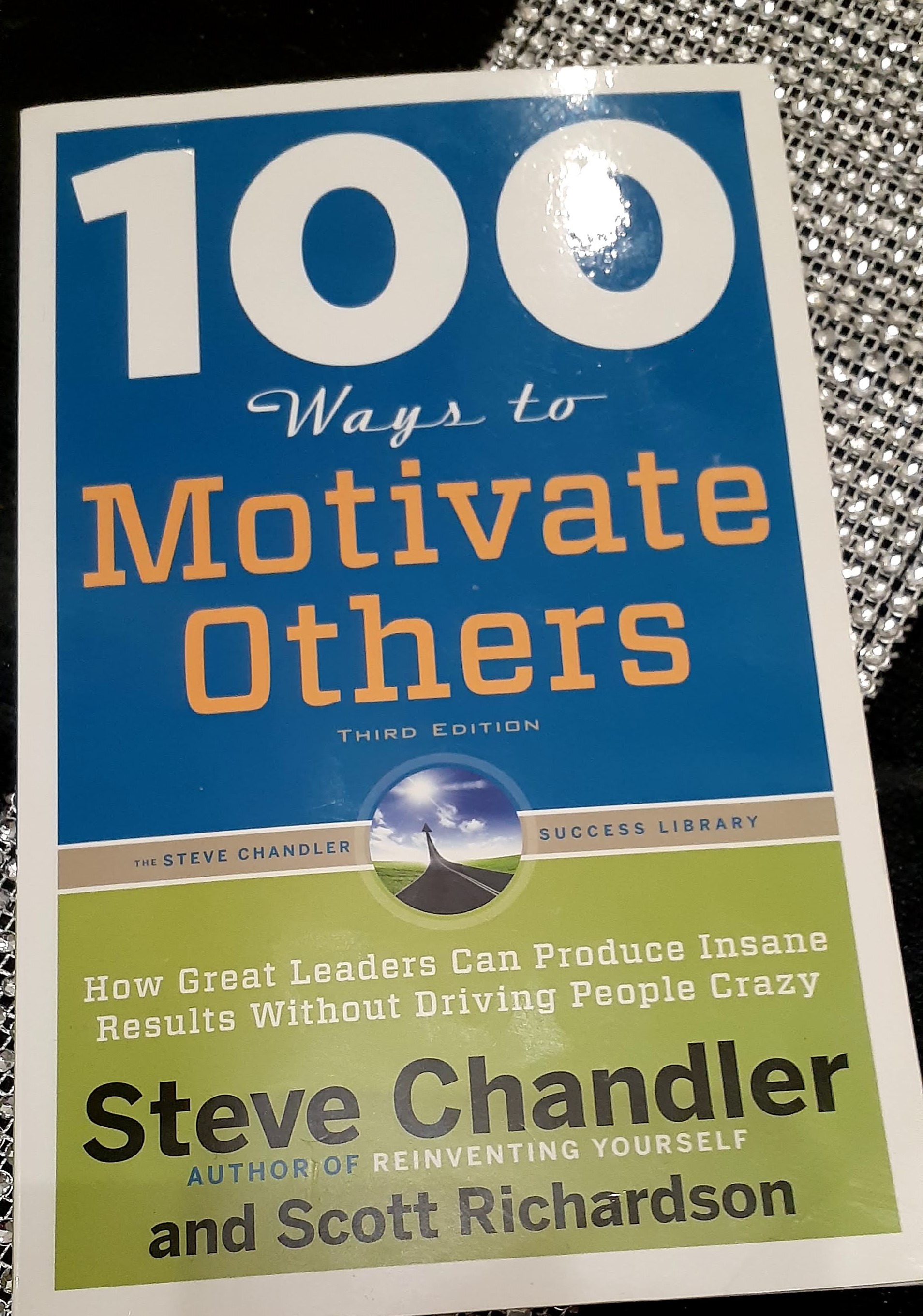 Book Review: 100 Ways To Motivate Others – Growth Is A Journey